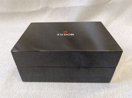 Оригинальные часы Tudor Heritage Black Bay