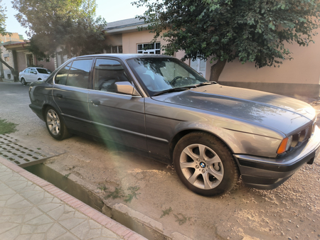 Bmw e34 в хорошем состоянии.