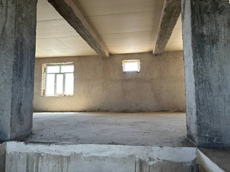 Продаётся 4х этажном здание с подвалом  1500м². Турон гостиная,.
