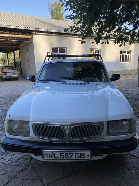 Gaz volga 3110 sotiladi