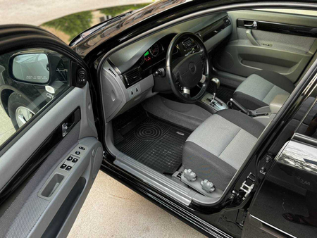 Срочно продается  Chevrolet Gentra 3 позиция с полной комплектацией