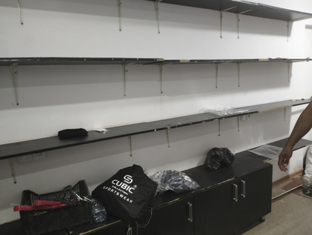 Продается полка в отличном состоянии