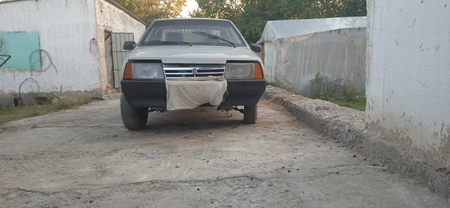 Sotiladi.Lada vaz 21099.