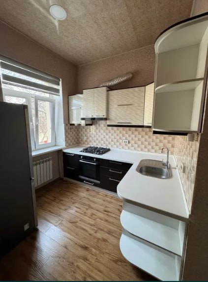 Ц-13 Продаётся 2/4/4 Высокопоточка с обстановкой