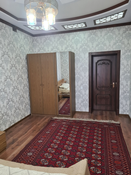 Урганч шахар марказида 3 хонали новастройка квартира сотилади