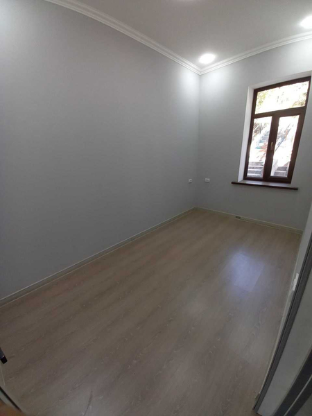 Registon hududida Biznesingiz ofis zudlik bilan sotiladi!