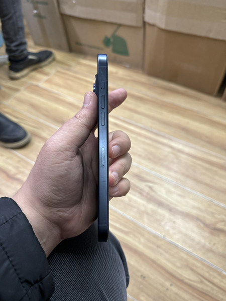 Iphone 15 pro max titan/ 2ta sim karta
