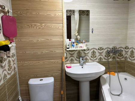 ул.Бабура Якк РОВД мост Аэропорт 1(2)-комнатная 8/12 50 м² хор сост