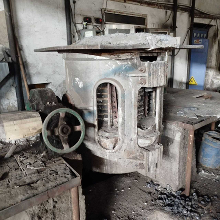 Индукционная печь для плавки металла GW0.35T-500KW-1S (350 кг)