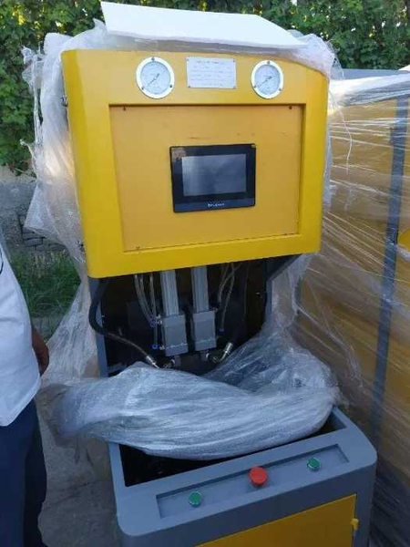 DIANYA Baklashka shishiradigan stanok 0.1-6L/Выдувной аппарат для ПЭТ