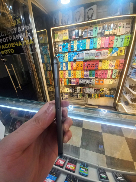iphone 8 sotiladi 64