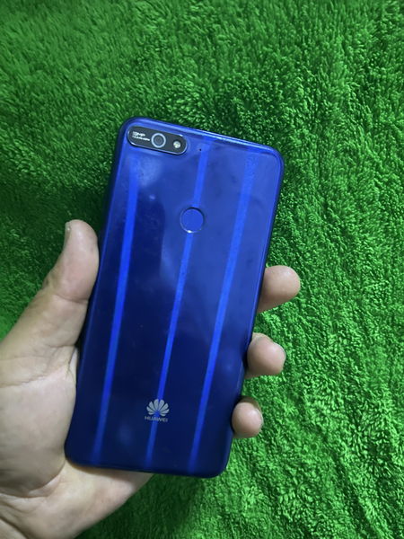 Huawei Y 7 +  SROCHNA sotiladi