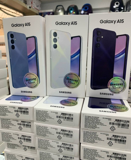 Samsung A25 va A15