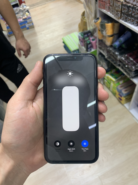 Iphone 11 R/UA qora 128gb