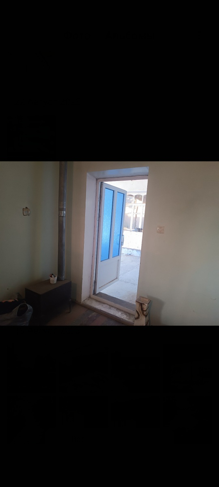Barcha qulayliklarga ega,yól yoqasida joylashgan,ijaraga beriladi