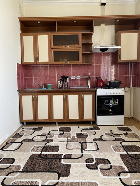 Продается срочно квартиру 93 кв алмазарский р.н