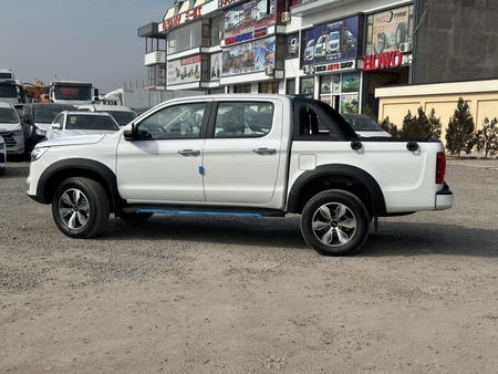 Jac T8 Pikap komfort va yo'l tanlamas arzon narxlarda