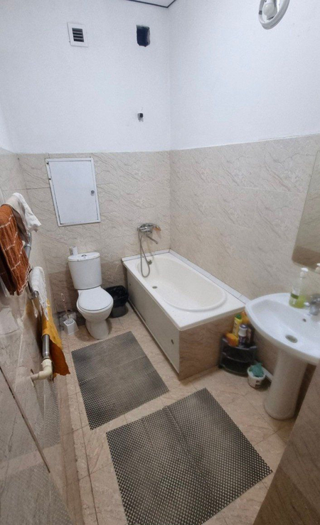 Sergeli 2-bekat yaqinida 2/1/7 42m² boʻlgan shinam kvartira oilaga