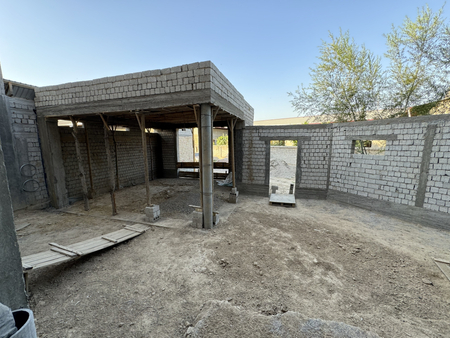 Zangota rayoni raesentir karopka 3 sotik 7 hona + padval