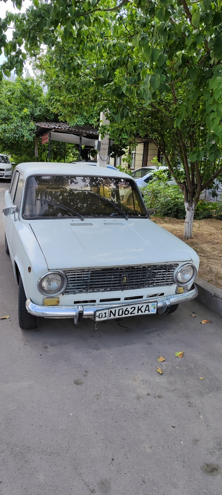 Vaz2101 sotiladi