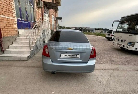 Lacetti 1.8 
Probegi 354000 km 
Rangi d