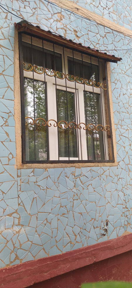 8 mikrarayonda 2 xonali dom sotiladi
