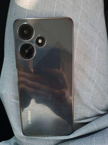 Infinix HOT 30i с гарантией