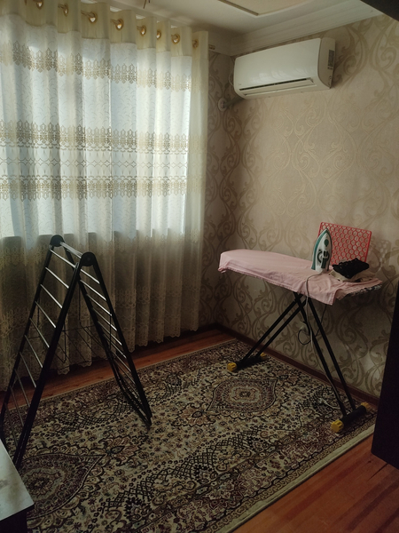 4 etajli dom 2 etaj 3 xona