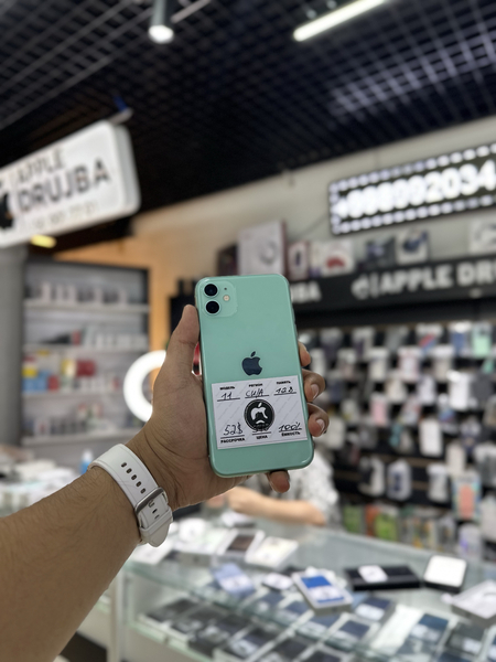 IPhone 11 ideal holatda