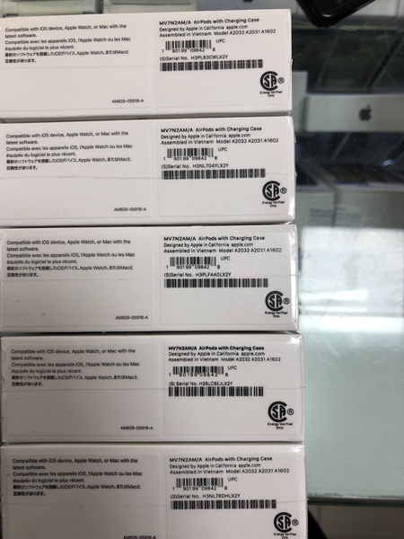 Air Pods 2/1  Lightining