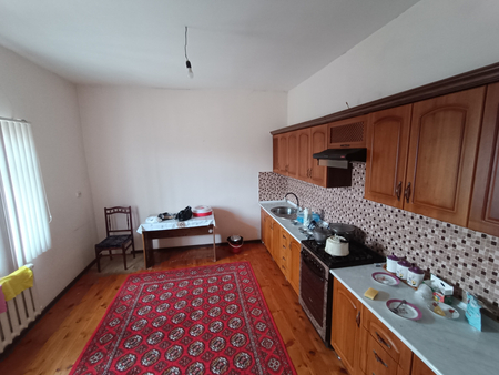 Urganch shahar Asr to'yxona yoni 1 qavatli 420 kvm xovli joy sotiladi