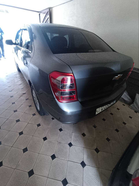 Chevrolet Cobalt 4
