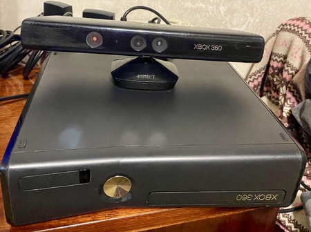 Xbox 360 + Kinect