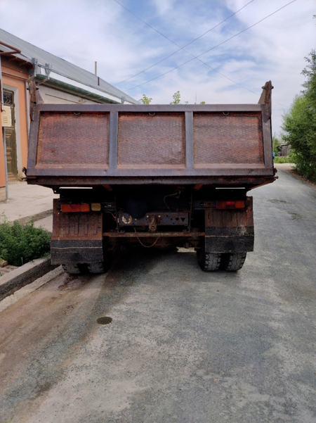 Kamaz sotiladi kelishilgan narxda.