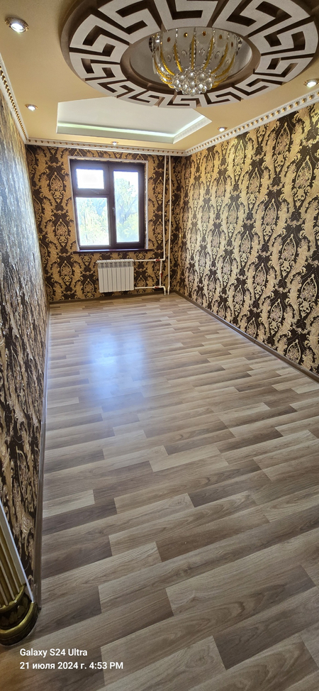 5 хонали 100M² 3-кават уй сотилади