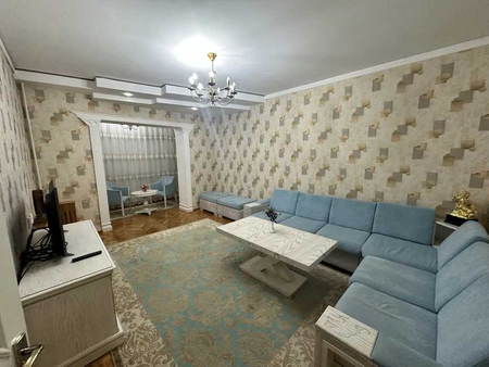 Срочно сдаю шикарная 3х ком кв-ра ул Бабур $800!