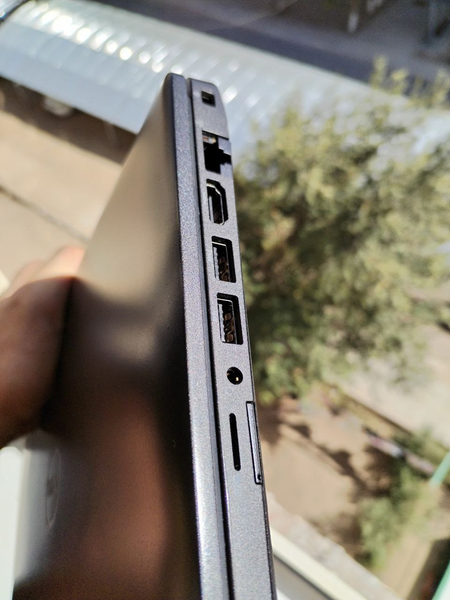 Dell Latitude 5400 (i5 8th Gen, 8/256)