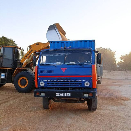 Kamaz samasval sotiladi yili 1986