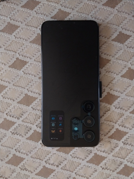 Samsung S24 replica