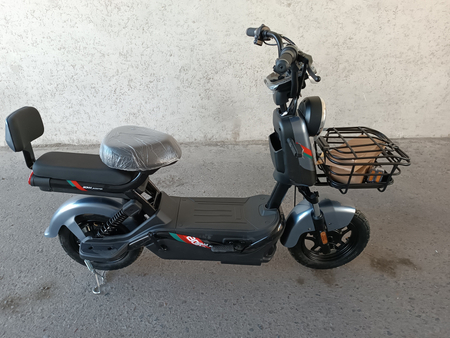 Skuter xar xil narxda
