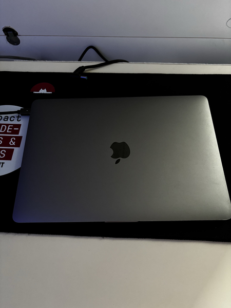 Продам macbook pro 13 2017