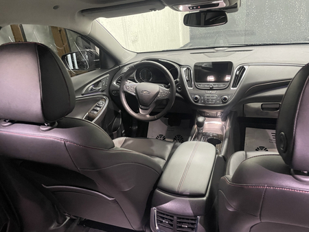 Malibu XL 2023 navarotli 15.000 km toza