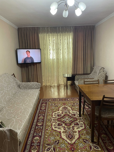 Продается своя квартира, 4/2/4, не торец, за роддомом №2 (Карасарай)