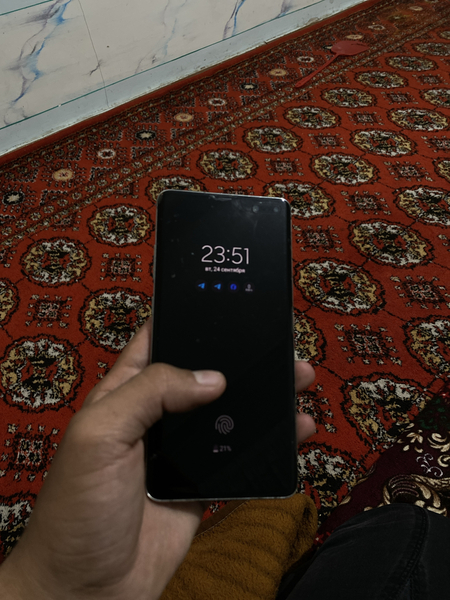 Samsung Galaxy S10 5G sotiladi srocna