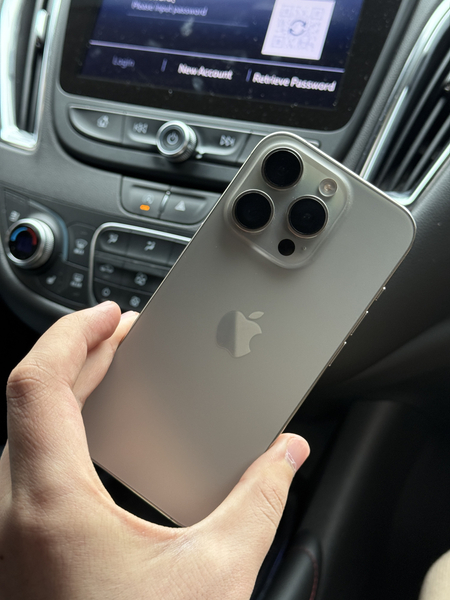 Iphone 15 Pro 770$ srochna