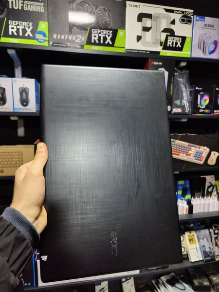 Acer i3 6100u /ctx 950m2GB/ozu8GB /ssd 256