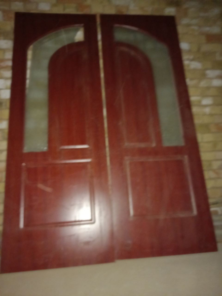 Eshik mdf sotiladi arzon b/u