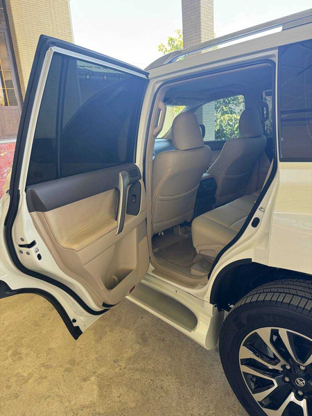 Toyota Land Cruiser Prado 150 год 2023