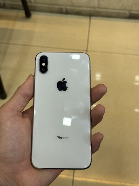 Iphone x xolati zor aybi yo’q karobka dakument xamayog’i bor