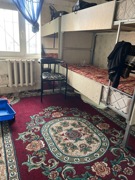 Toshkent shahar quyliq 7 massivda joylashgan uy sotiladi 4 xona 78kv